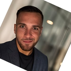 Cold Call Lists: How to Build & Where to Buy Them?